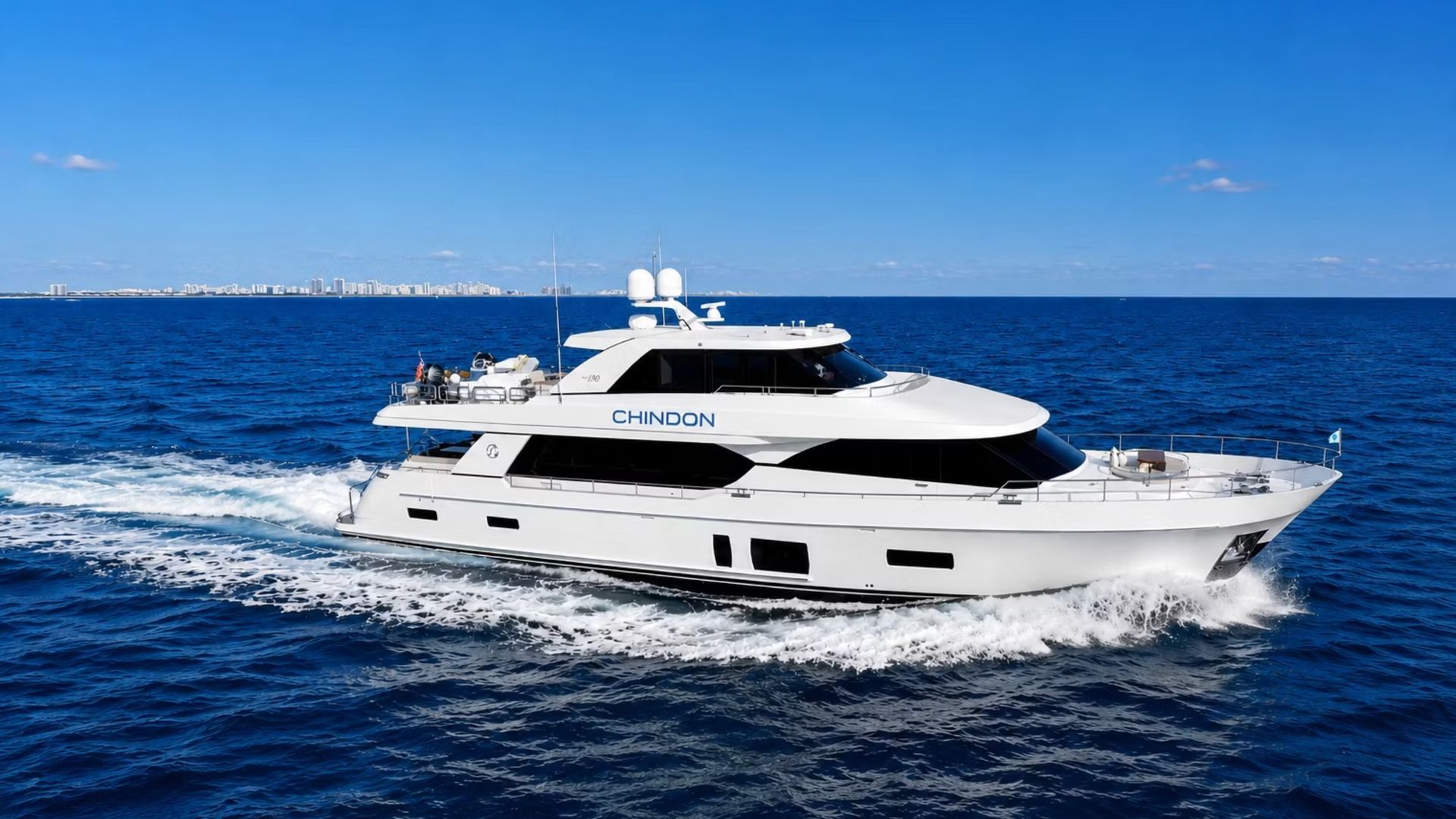 30m Ocean Alexander motor yacht Chindon listed for sale